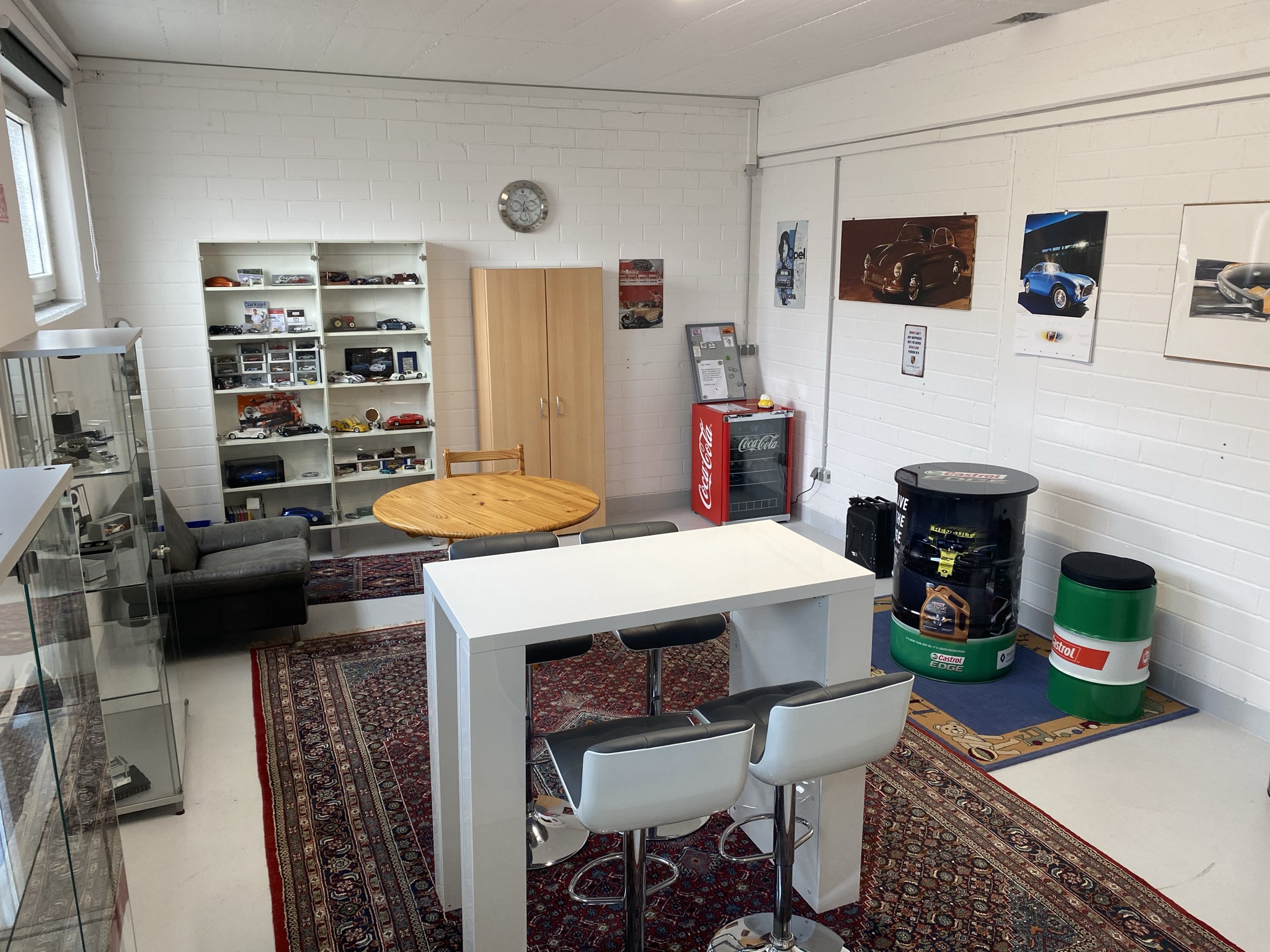 Oldtimer Garage in Bergneustadt | Marys Old­­timer­­garage